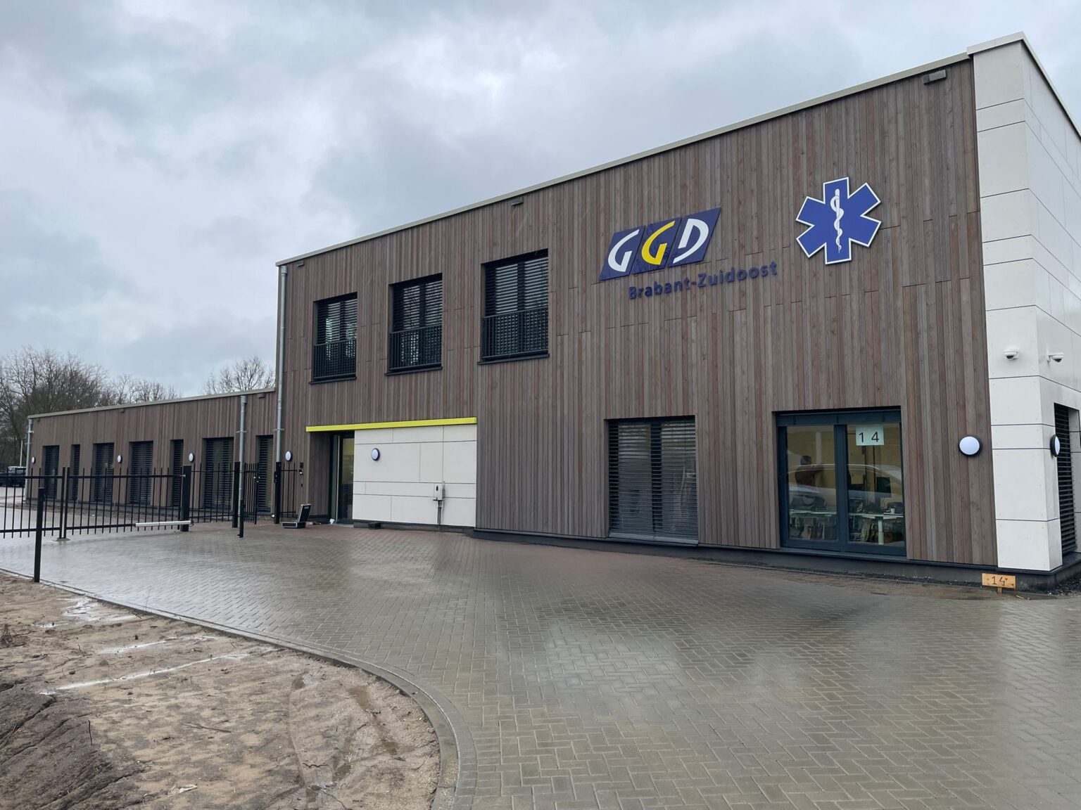 Nieuwe ambulancepost Helmond in gebruik - GGD Brabant-Zuidoost